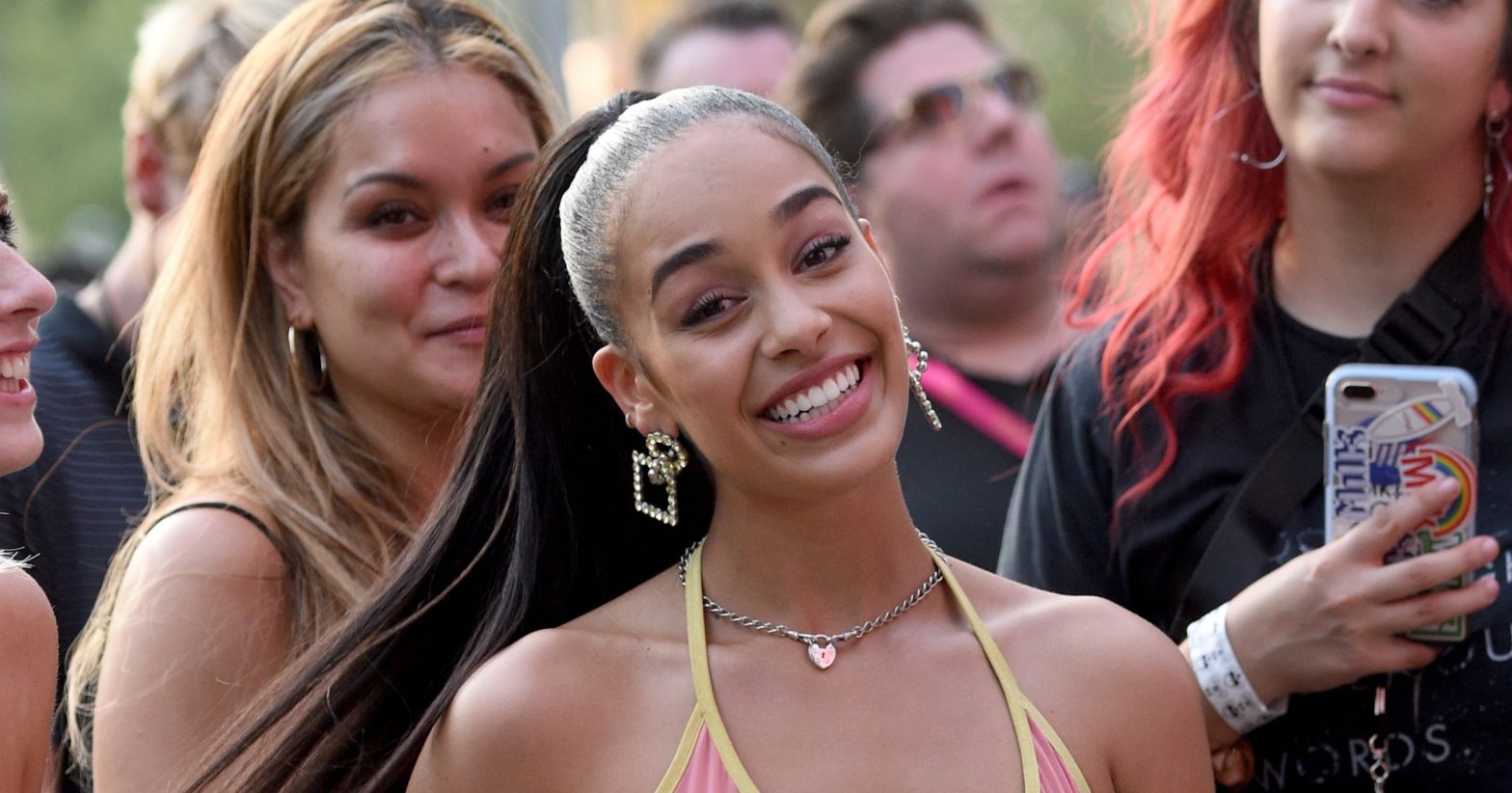 Jorja Smith’s Makeup Artist Breaks Down How To Get The Singer's ...