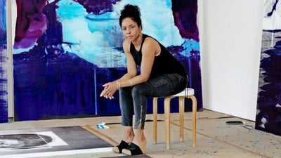 Lorna Simpson Talks Her New Exhibition 'Darkening' - Essence