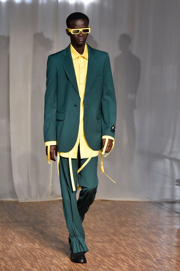 Our Favorite Menswear Runway Moments In Paris - Essence