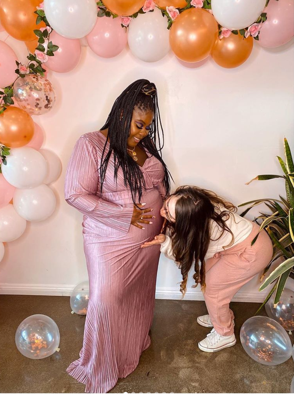 We Are So Into Actress Raven Goodwin's Pregnancy Glow - Essence