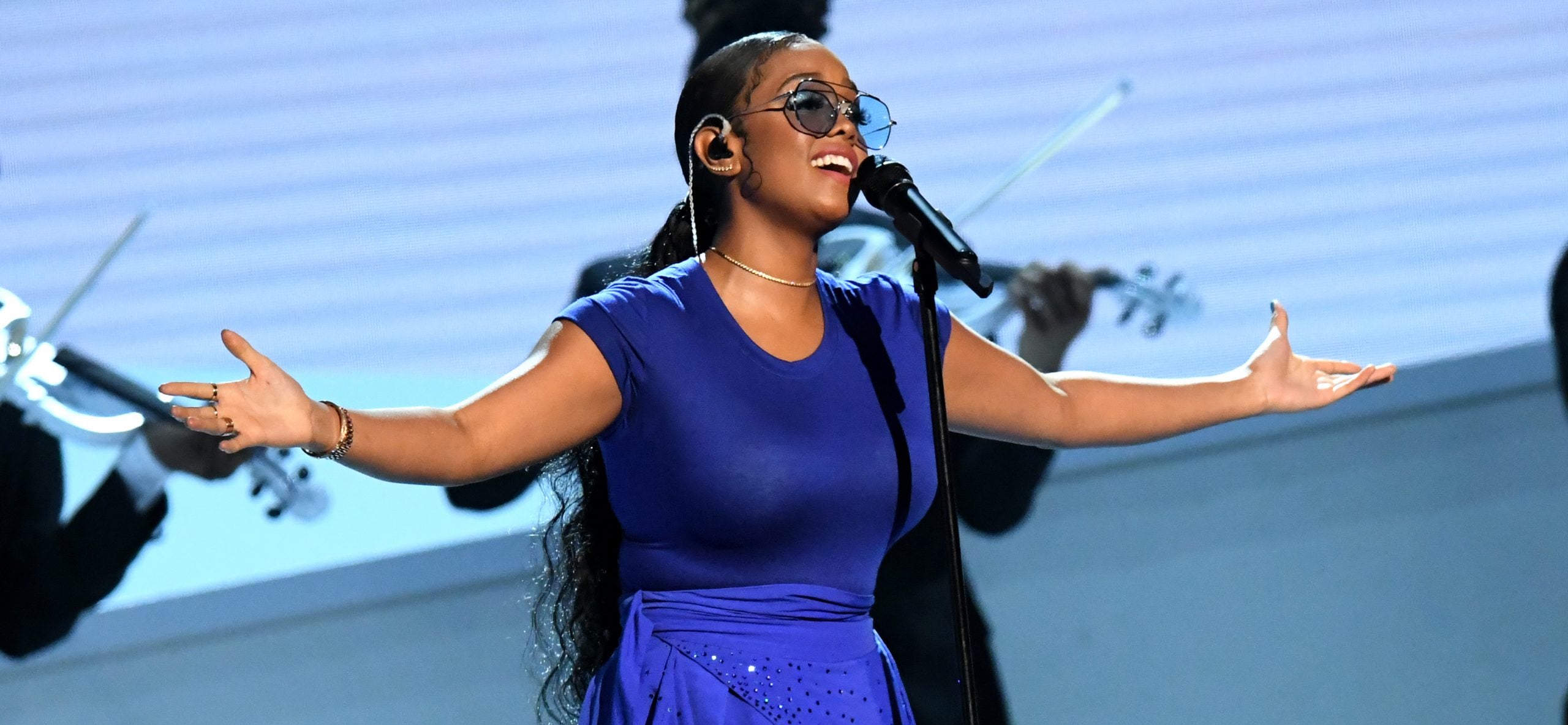 We Asked ESSENCE Staffers Their Pick For Most Romantic Love Song Ever ...