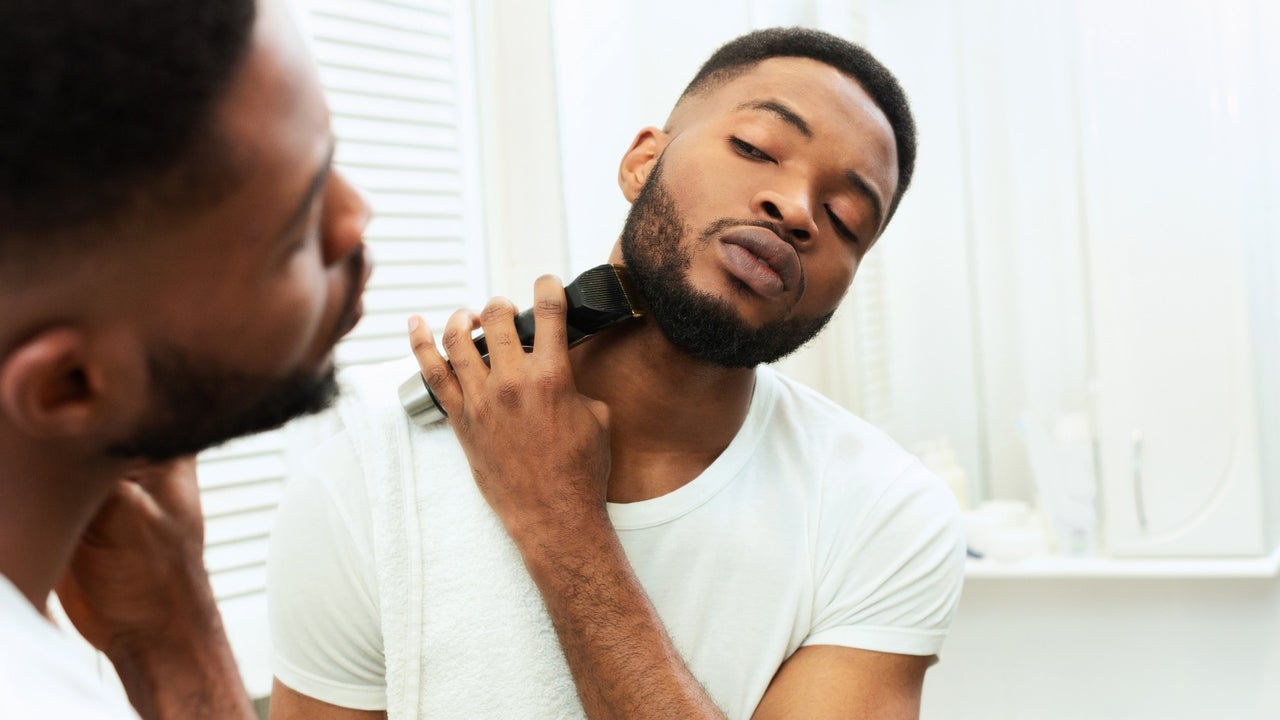 The Pros Offer Tips For Successful At-Home Beard Grooming - Essence ...