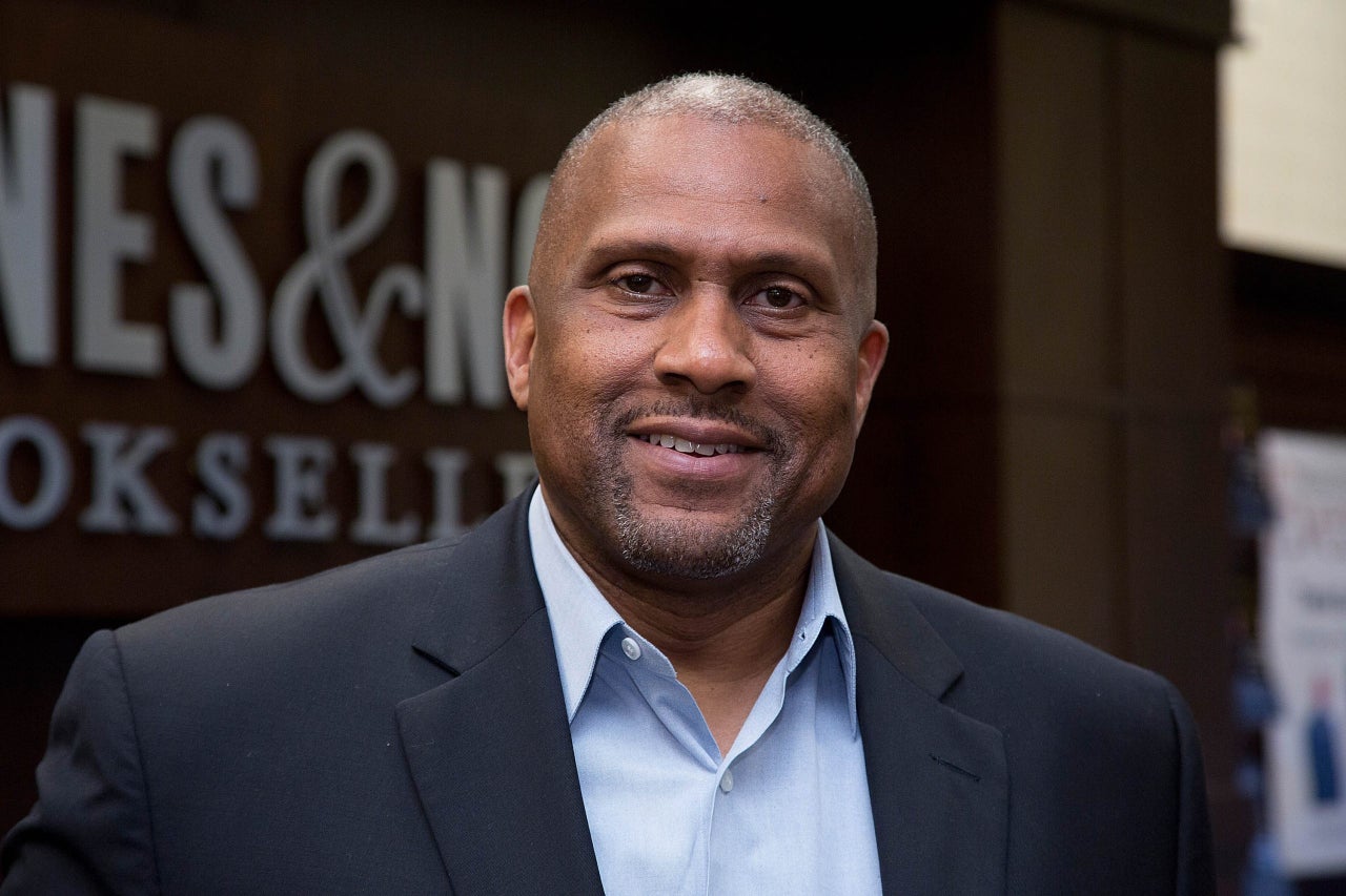Tavis Smiley Ordered to Pay $2.6M To PBS For Breaking Morals Clause ...