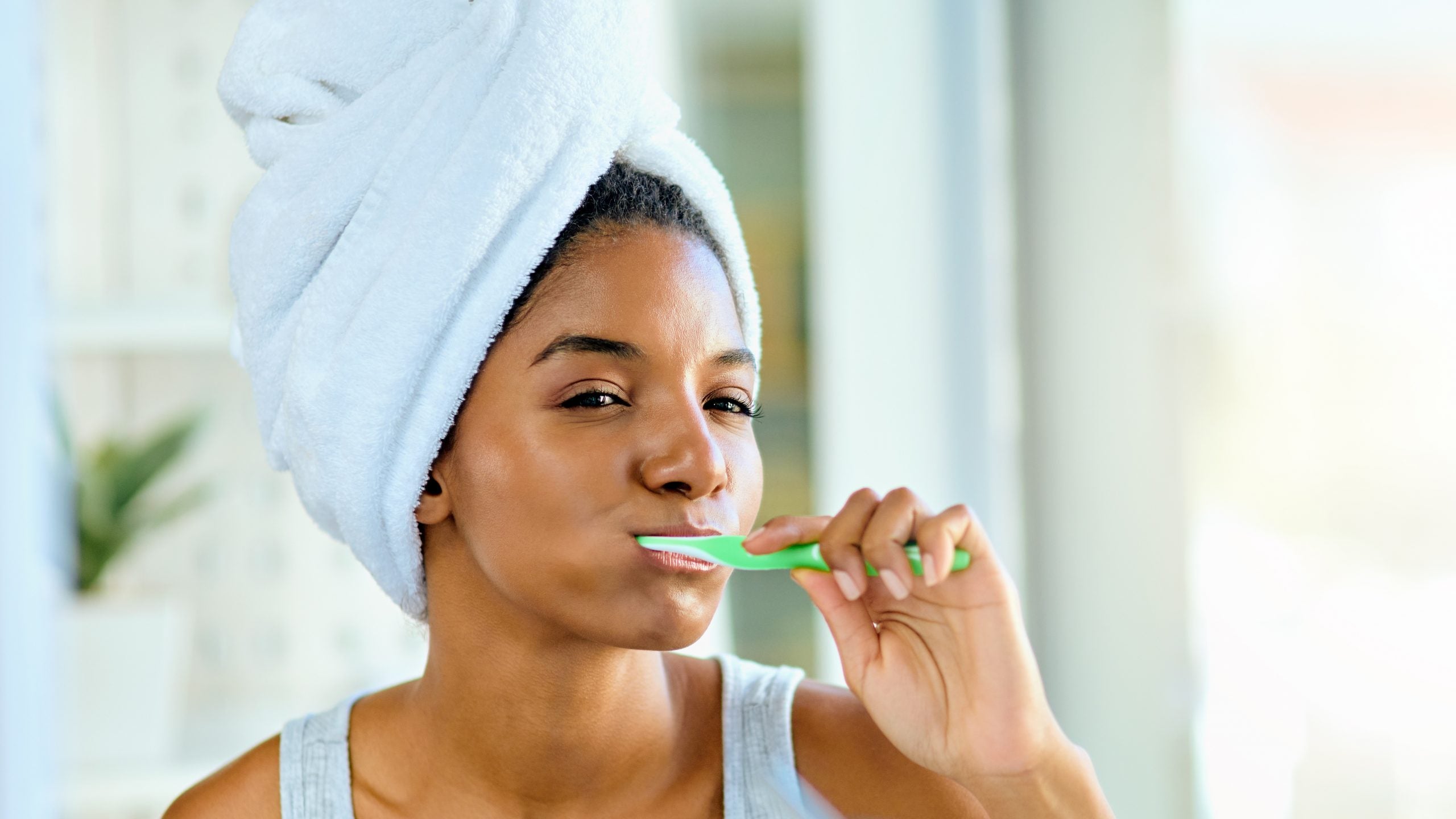 Oral Care Tips For A brighter Smile - Essence | Essence