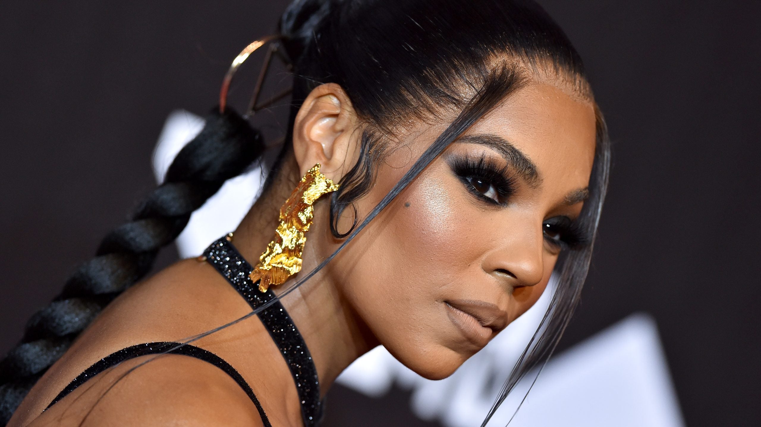 Here's Why Ashanti Is Re-Recording Her Debut 'Ashanti' Album - Essence ...