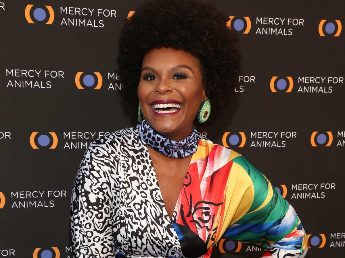 Tabitha Brown Is Opening A Vegan Restaurant And The Food Looks Amazing ...