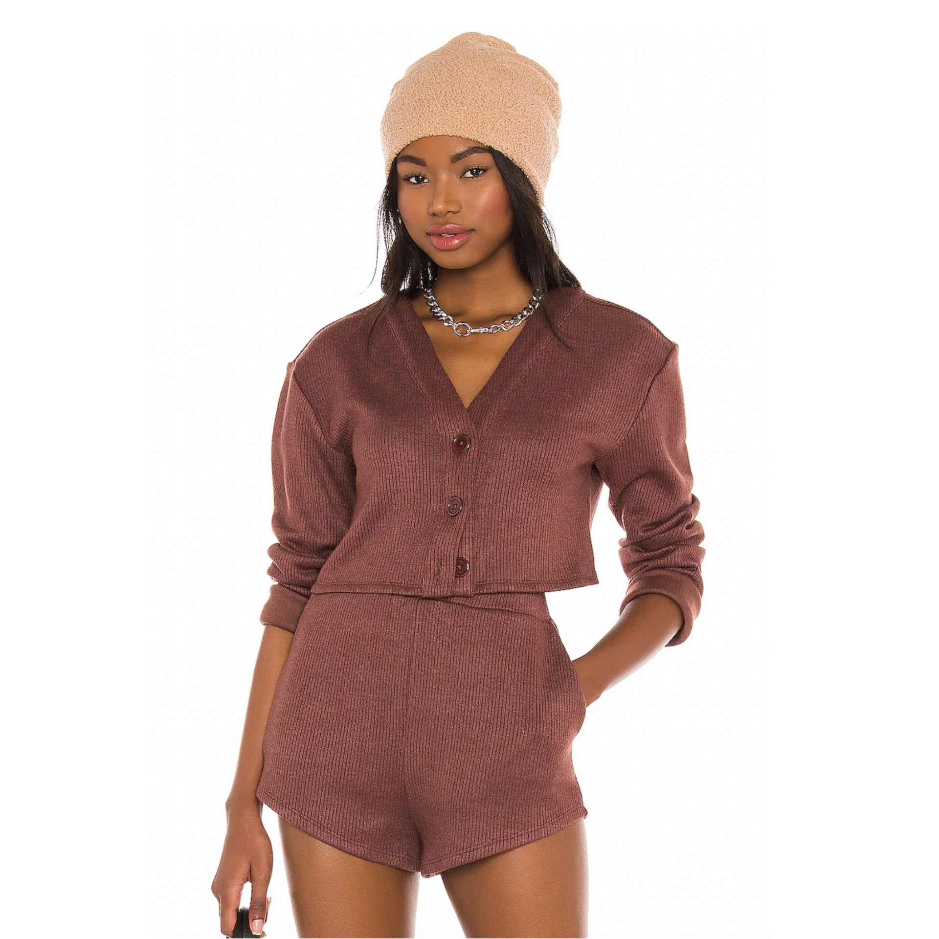 Revolve's Sale Items Are Looking Good - Essence | Essence