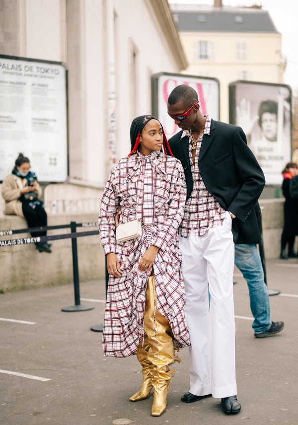 This Fashion Couple Documented Their First Paris Fashion Week Together ...
