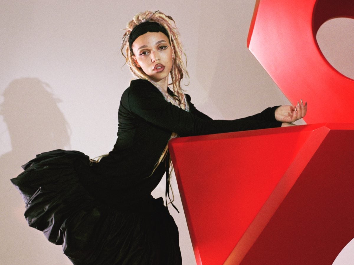 FKA Twigs Directs and Stars In Short Film For 2022 Woolmark Prize ...