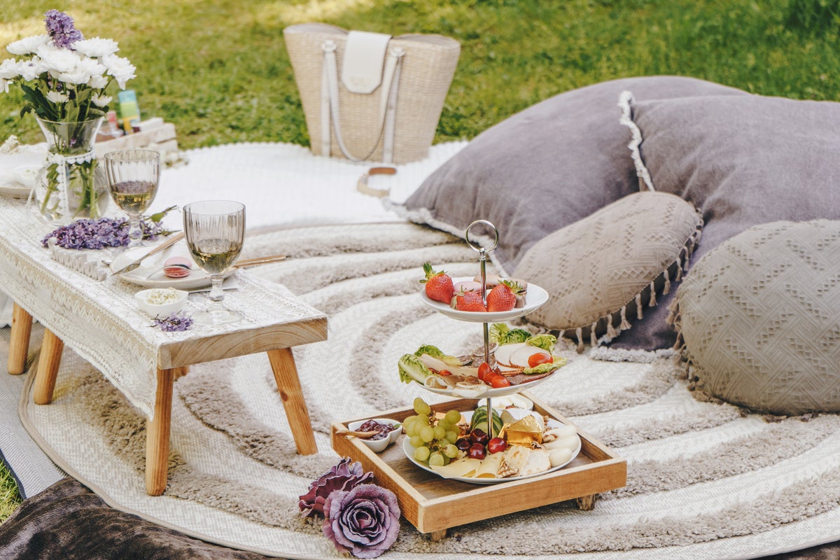 Outdoor Date Night Ideas From The Experts | Essence