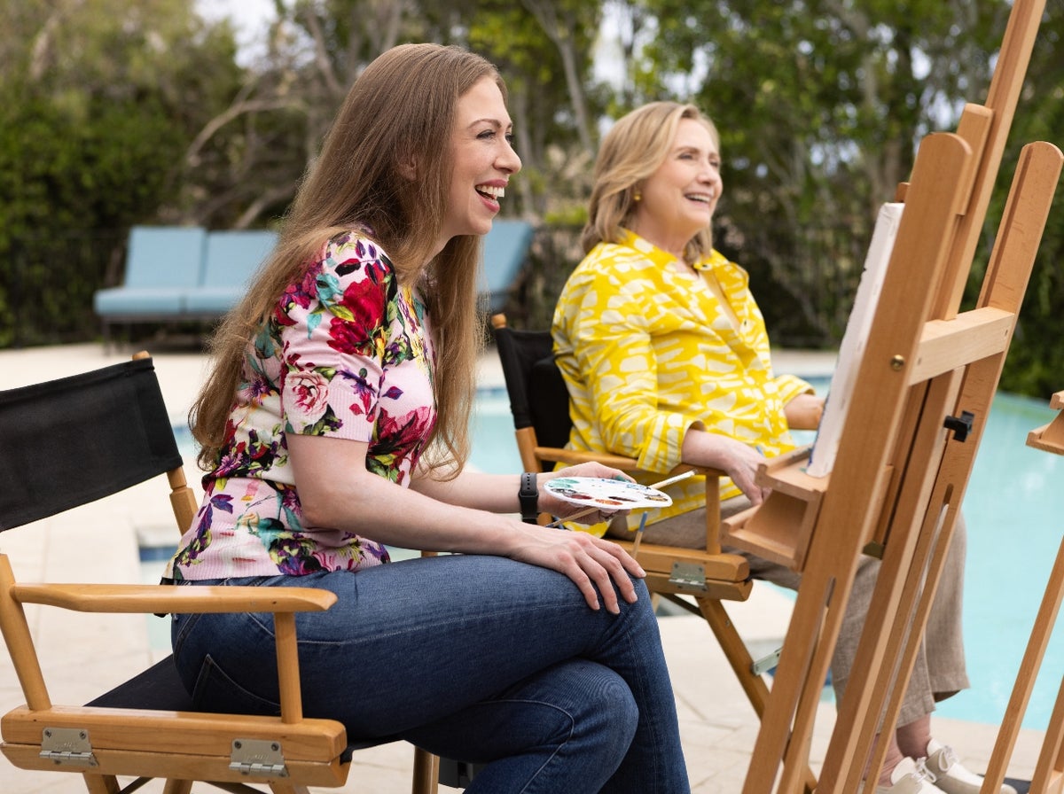 Hillary And Chelsea Clinton Share What They Learned From Painting With ...