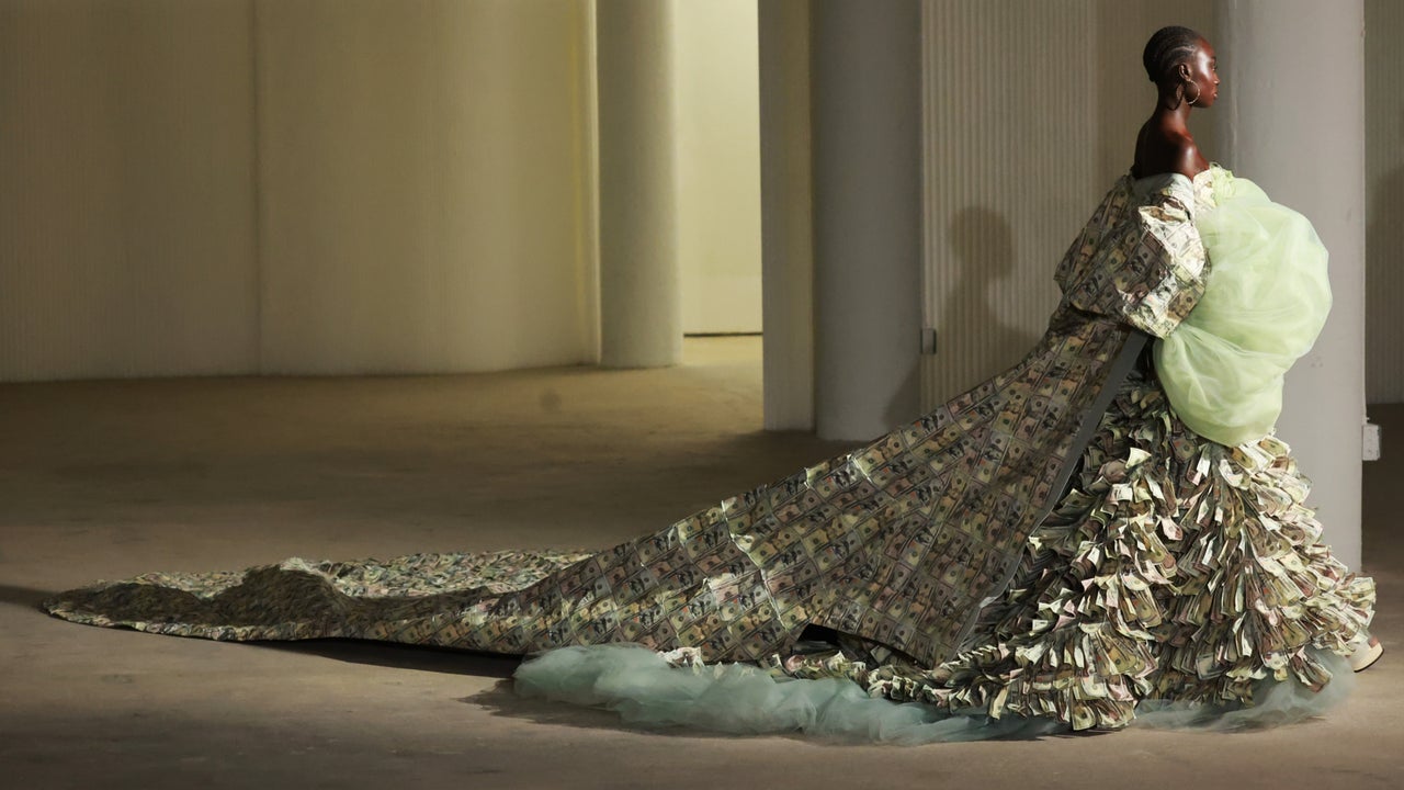 Fe Noel's NYFW Show Addresses Retirement Inequality - Essence | Essence