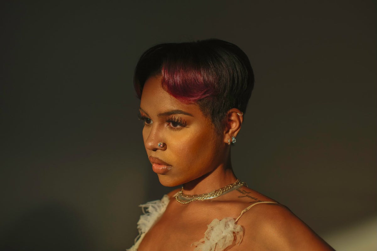 Alex Vaughn Finds Her Voice With New EP, 'The Hurtbook' | Essence