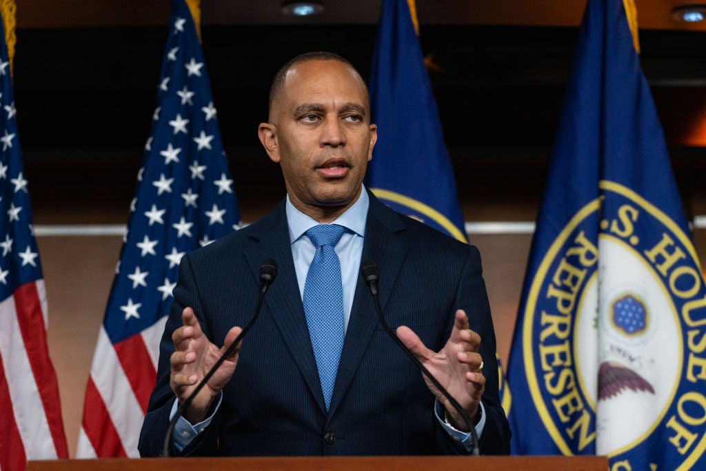 Hakeem Jeffries Announces Historic Bid To Become First Black Party ...
