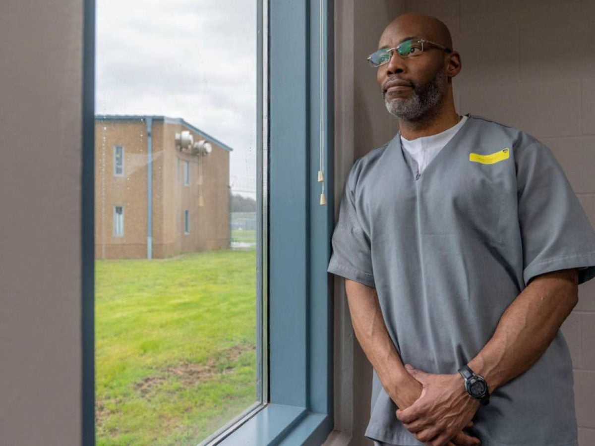 After Spending 28 Years In Prison For A Crime He Didn’t Commit, Lamar ...
