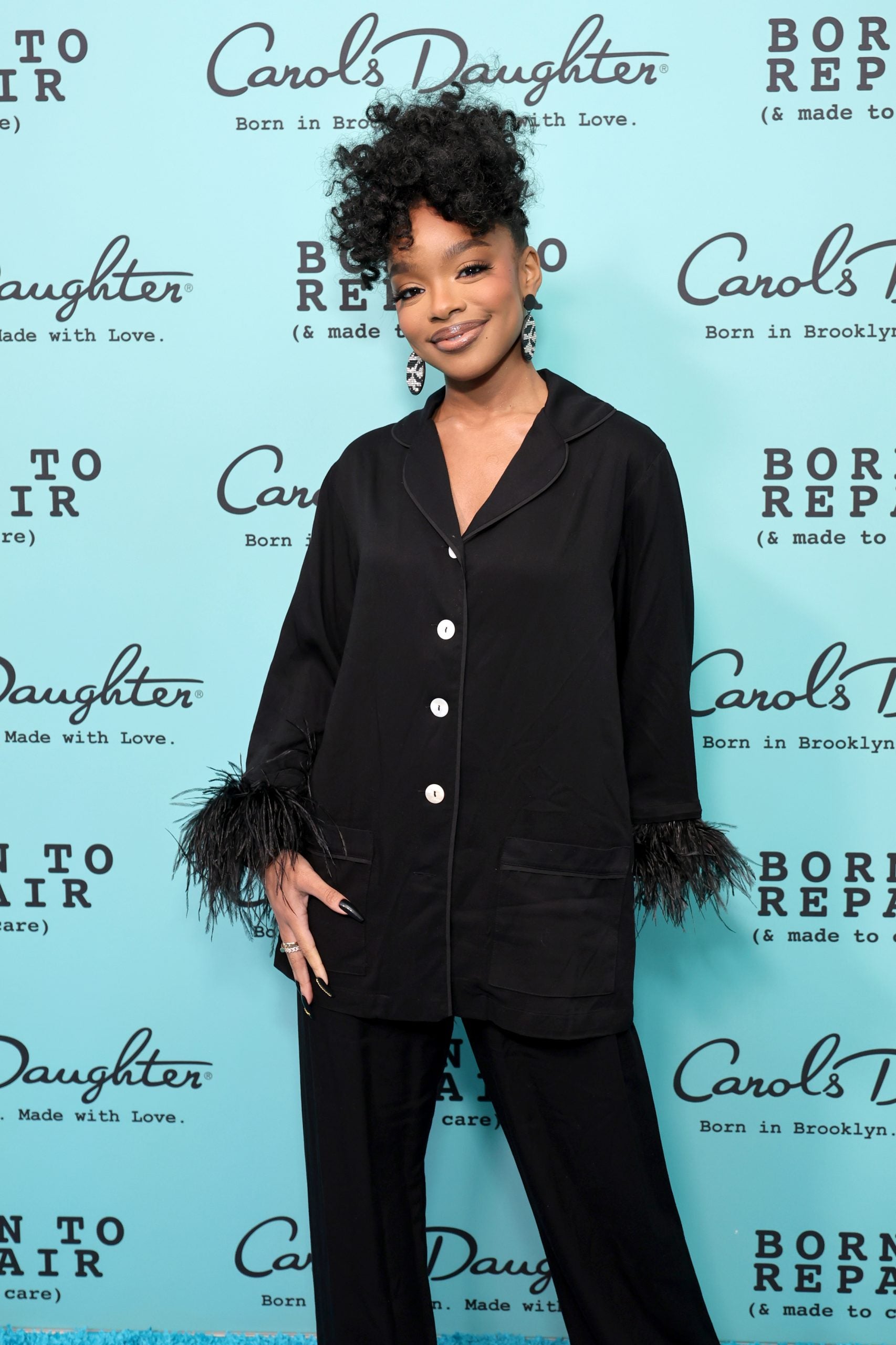 Star Gazing: Celebrities Toast In Joshua Tree, Prep For The Big Game ...