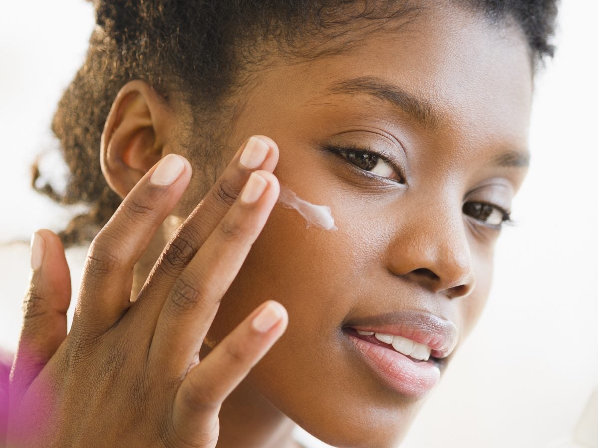 Best Sunscreen For Darker Skin Tones - Essence | Essence