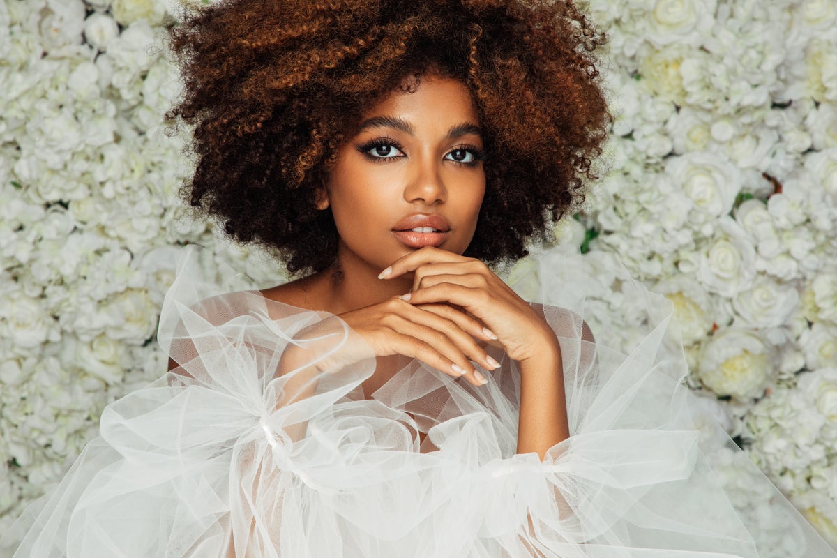 Single People, It's In Your Best Interest To Not Bring A Plus-One To A ...