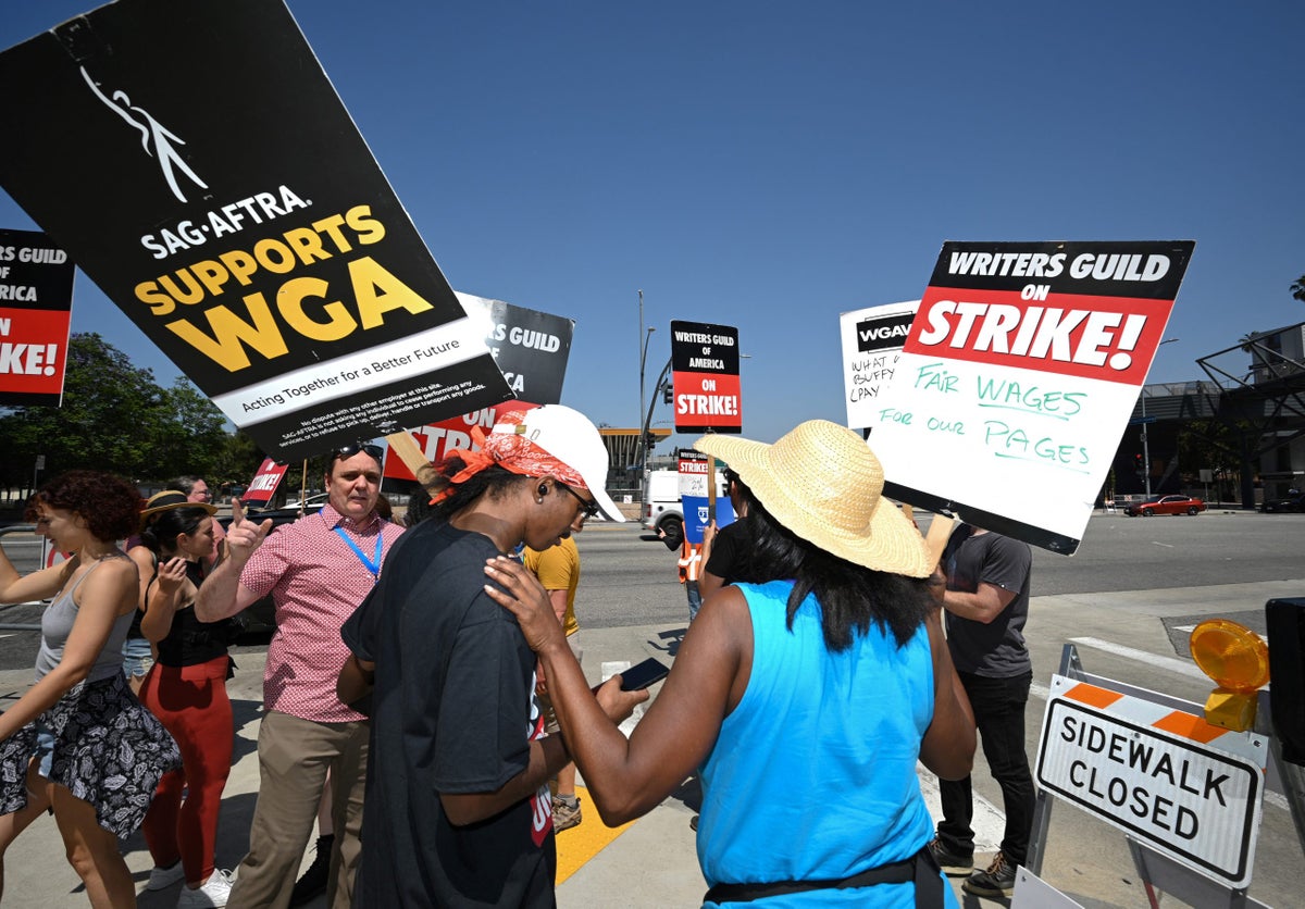 SAG-AFTRA Actors Join WGA Writers On The Picket Line For First Double ...