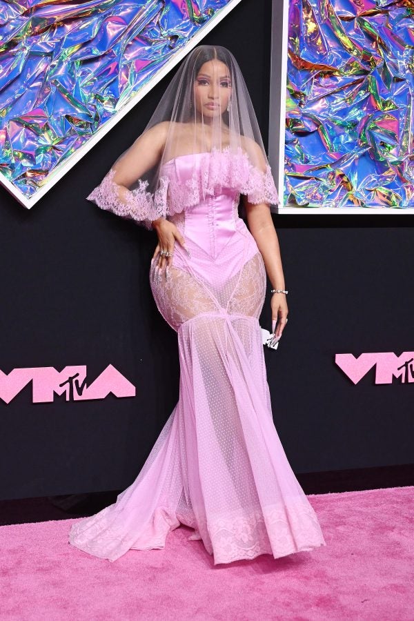 The Best Red Carpet Looks At MTV’s Video Music Awards: Cardi B, Ashanti ...