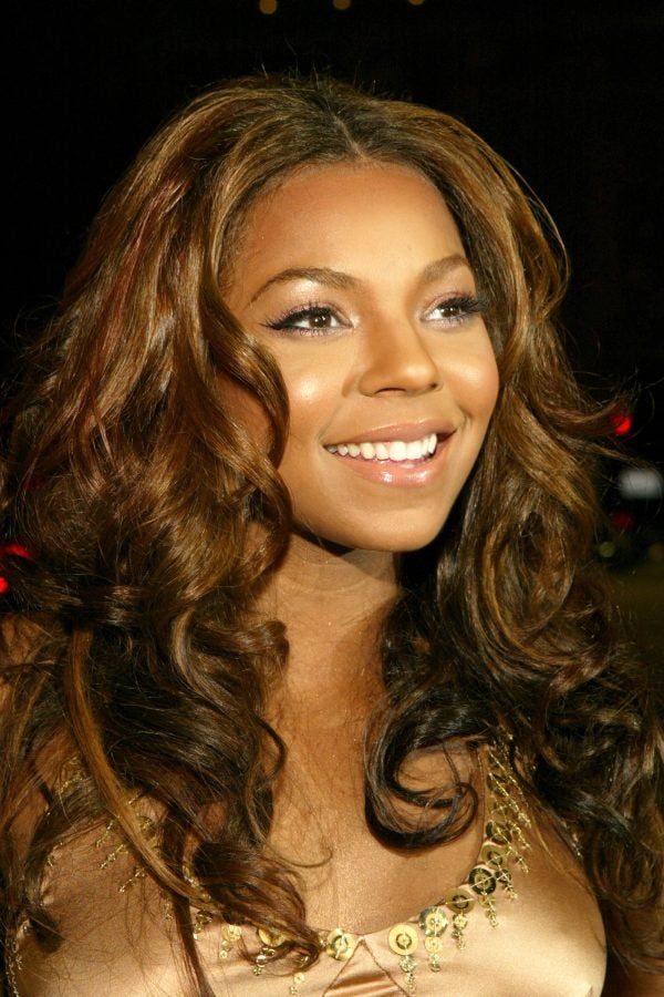 A Look Back At 43 Of Ashanti’s Most Iconic Beauty Looks - Essence | Essence