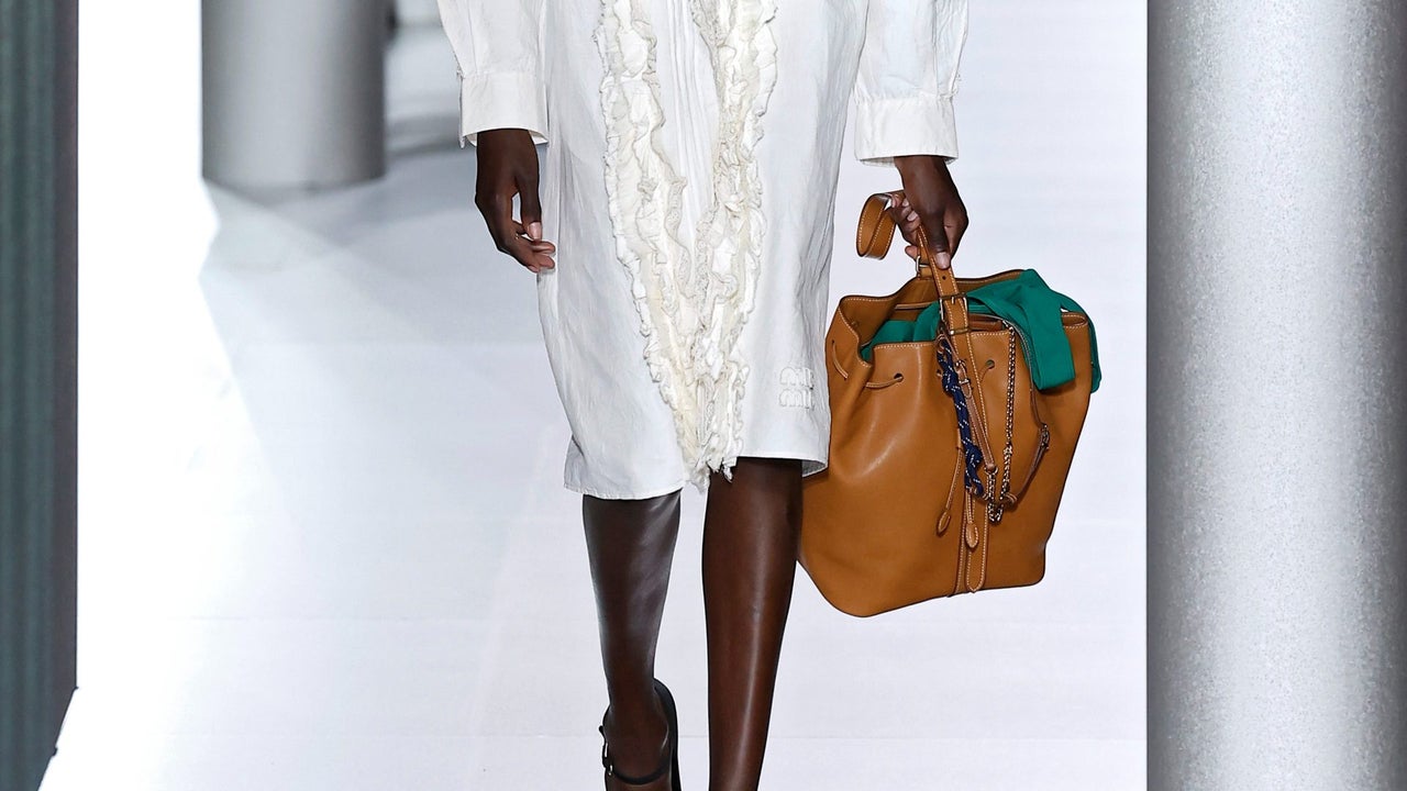 7 Oversized Bags To Shop This Fall - Essence | Essence