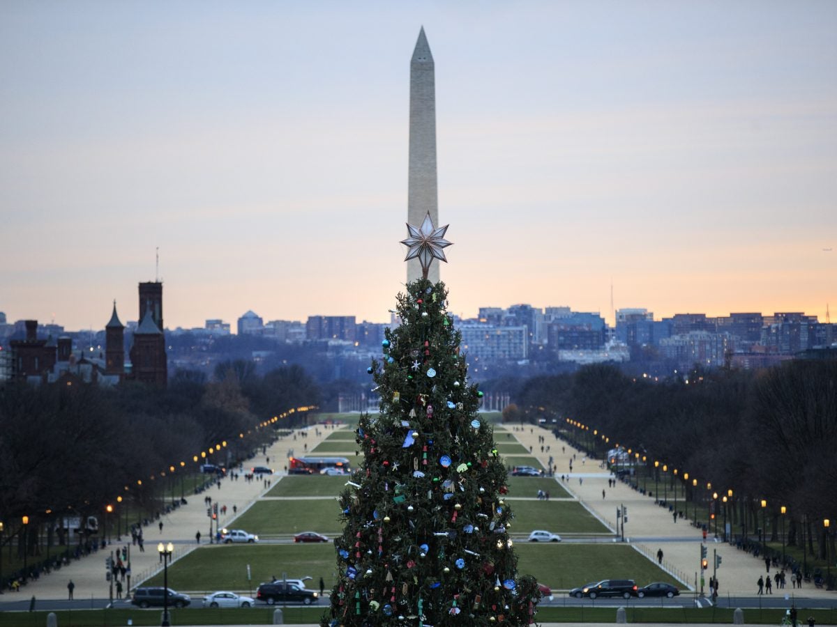 In DC For The Holidays? Here Are 6 Ways To Experience All The Magic ...