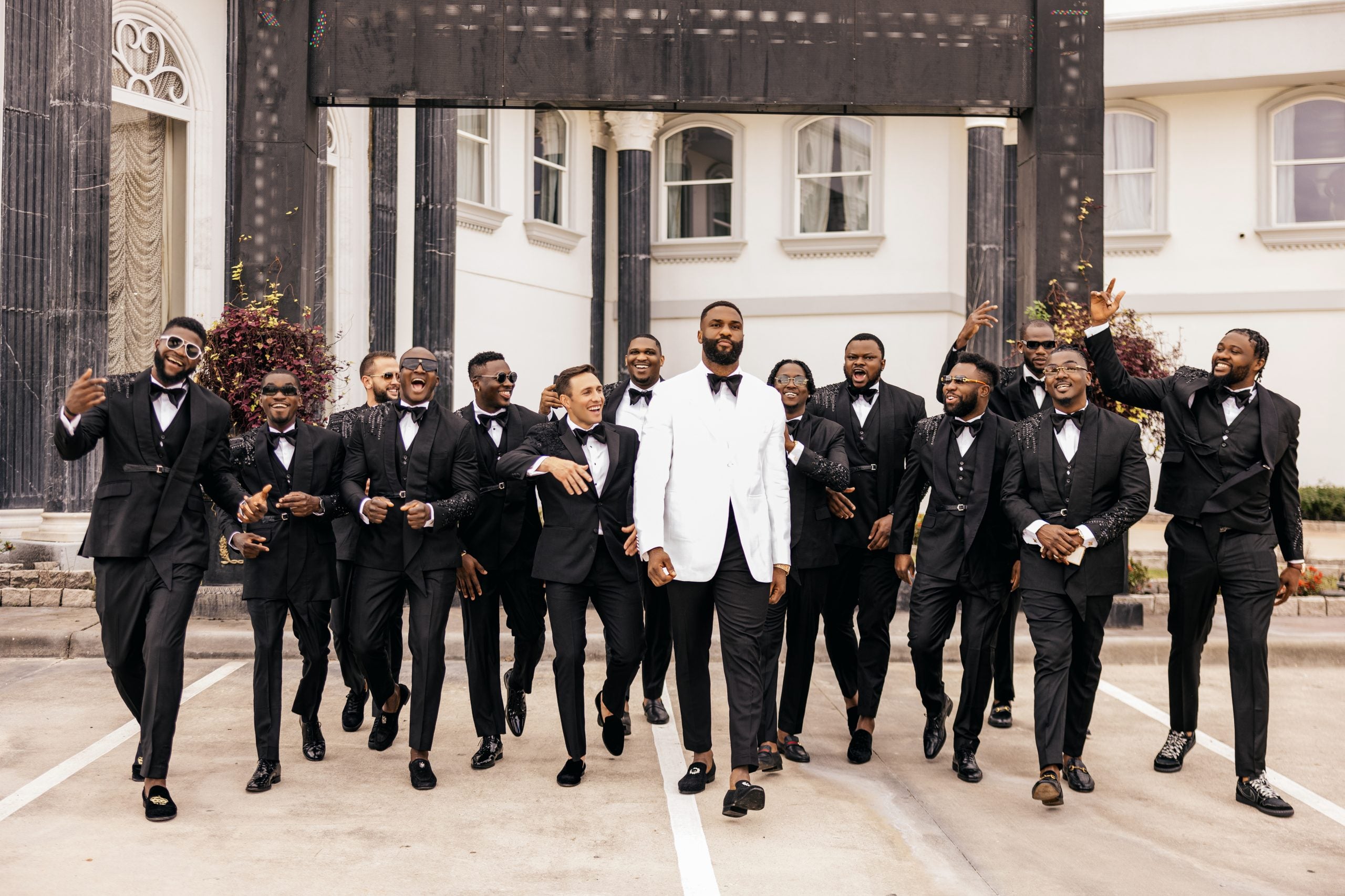 Bridal Bliss: WNBA Star Chiney Ogwumike Married Boxer Raphael Akpejiori ...