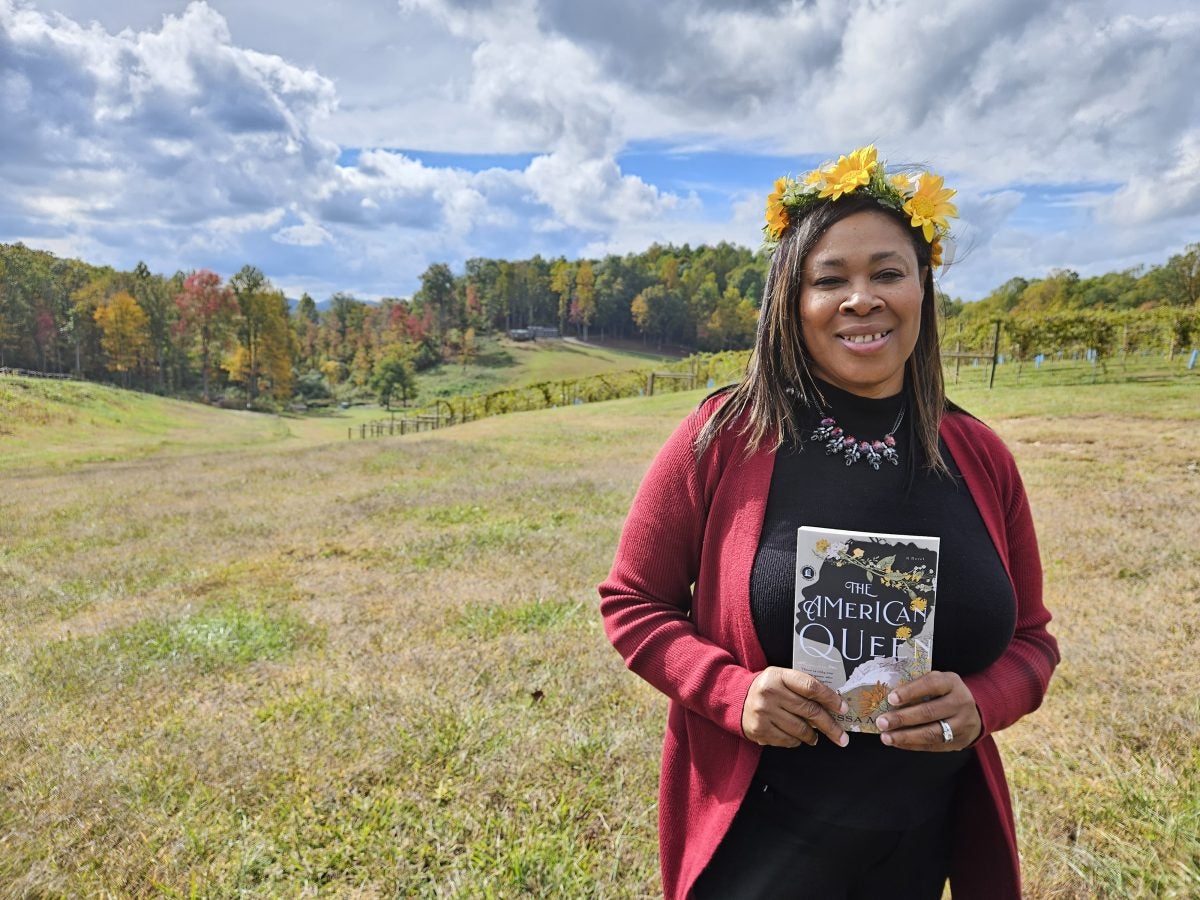 Did You Know A Black Woman Ruled As Queen In America? This New Book ...