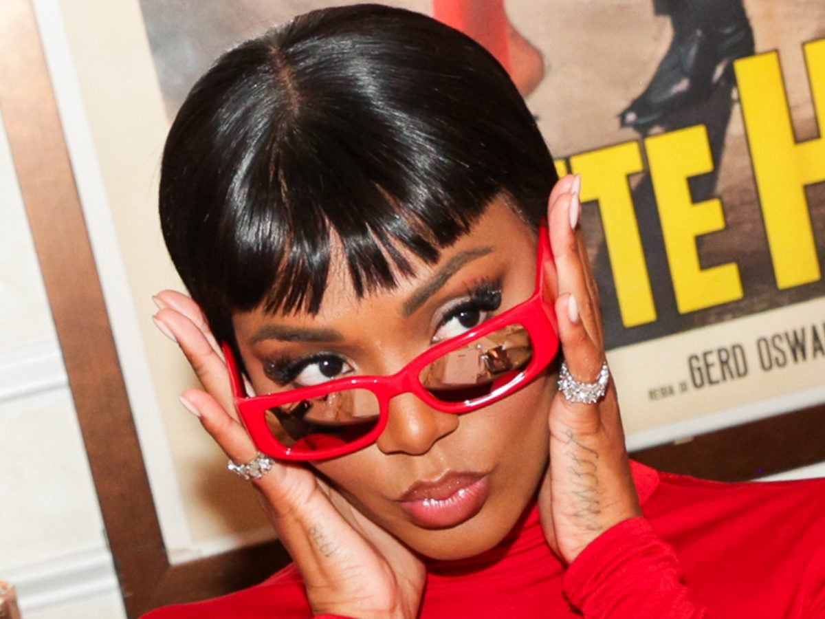 Elisa Johnson On Effortless Beauty And Positive Self-Talk - Essence ...