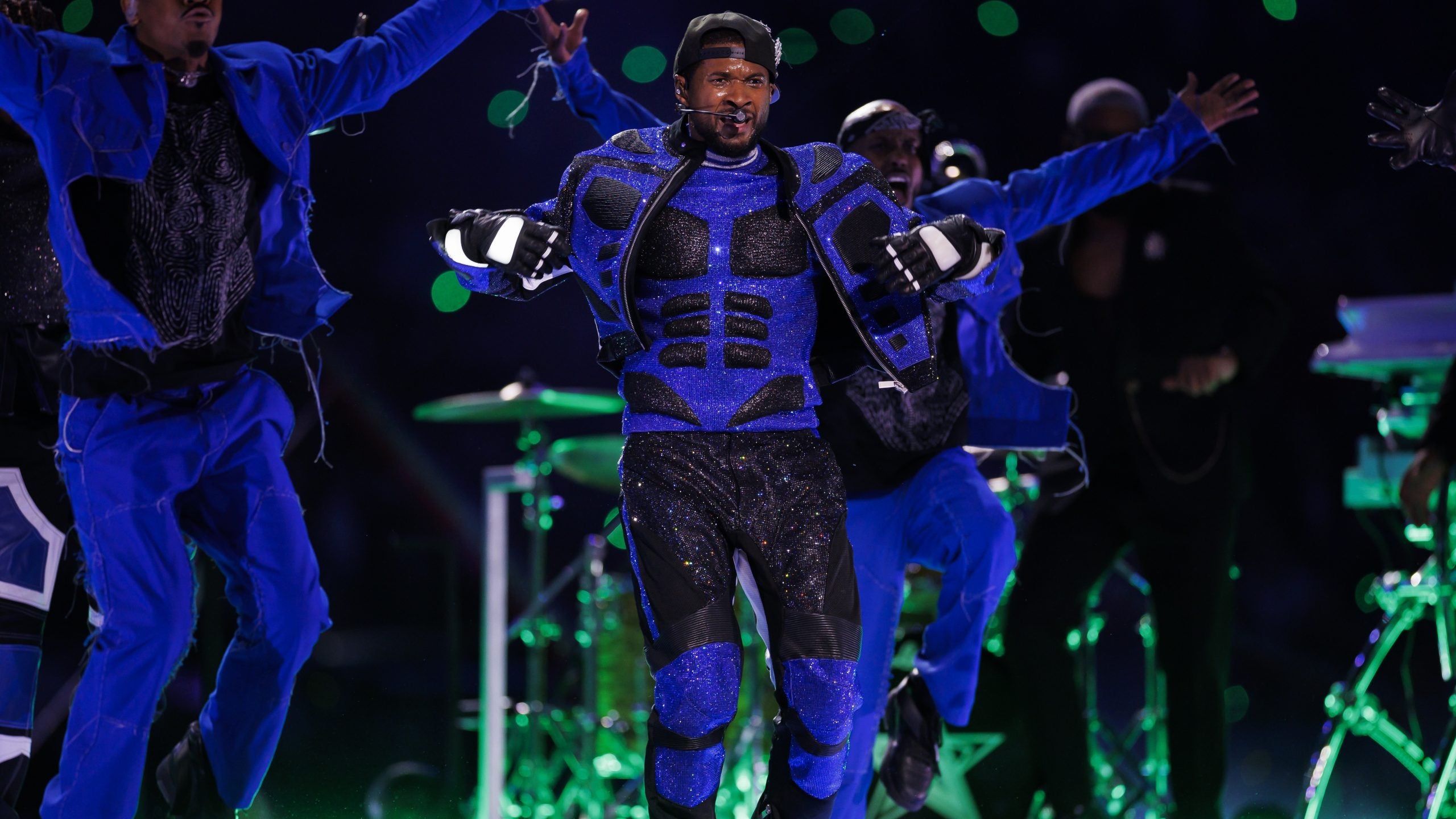 Usher To Receive Lifetime Achievement Award At BET Awards 2024 | Essence